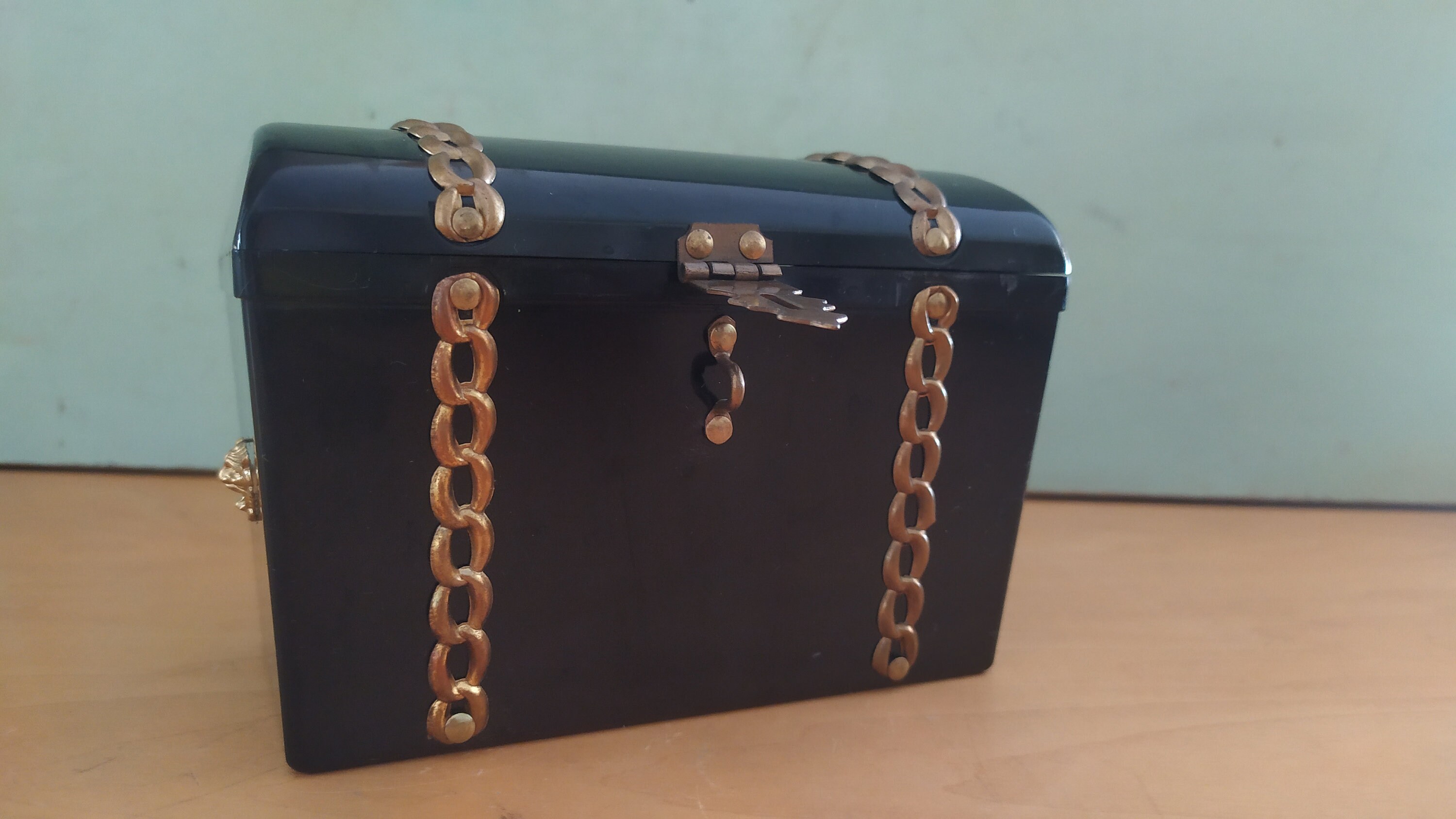 Vintage Playhouse Childrens Black Casket Treasure Trunk Box Pirate Gold ...