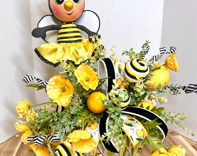 Bumble Bee Gift Box Everyday Flower Arrangement - Etsy