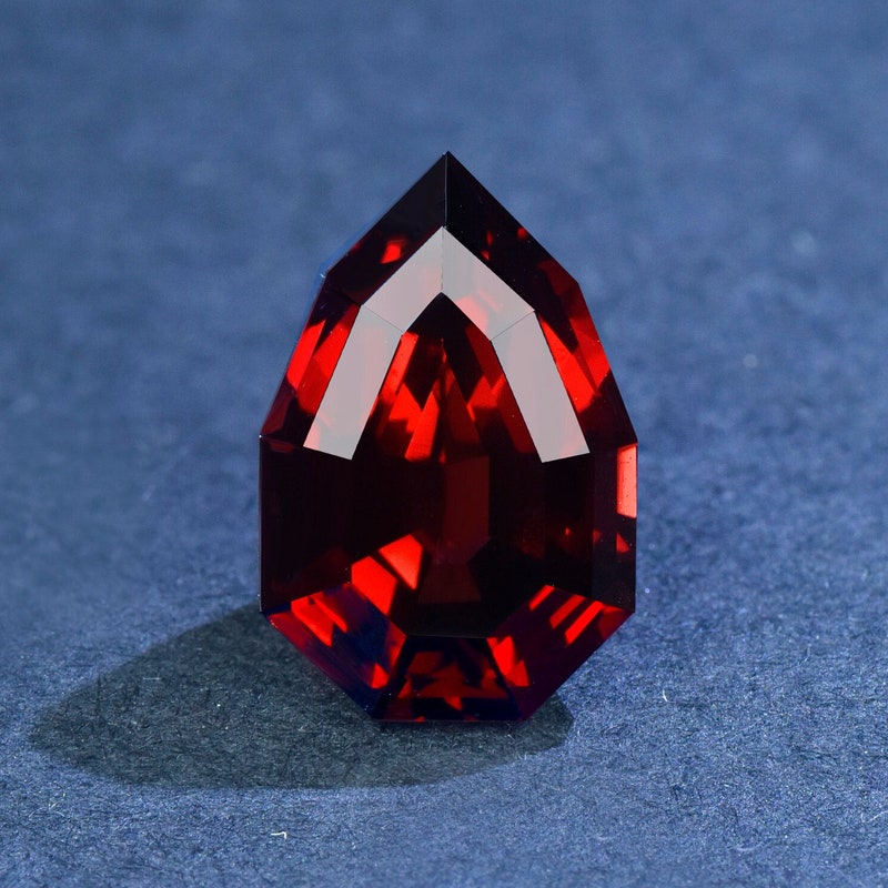 Garnet Shield Cabochon - Etsy