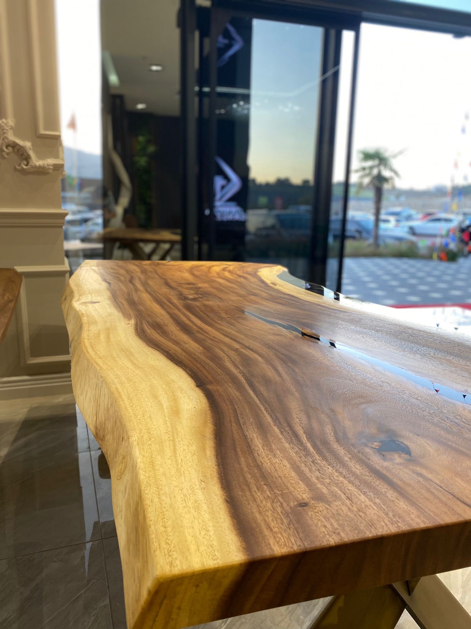 Custom Resin Desk, Live Edge Office Table, Clear Epoxy Dining Table ...