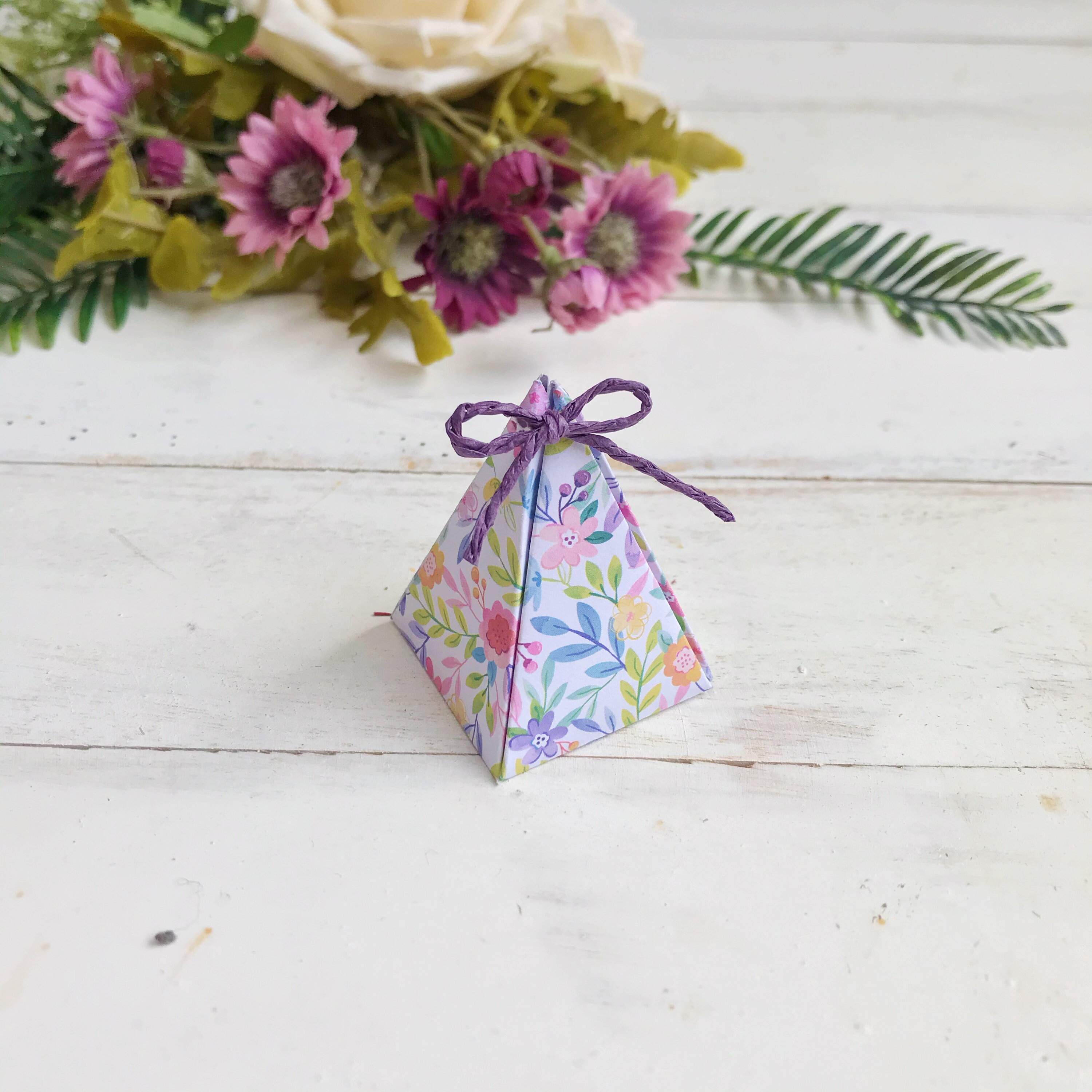 Pyramid Favor Box Template SVG Triangle Gift Box - Etsy Canada