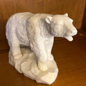 Polar Bear Figurine - White Bisque Porcelain - by Aldon - 1973 - Etsy