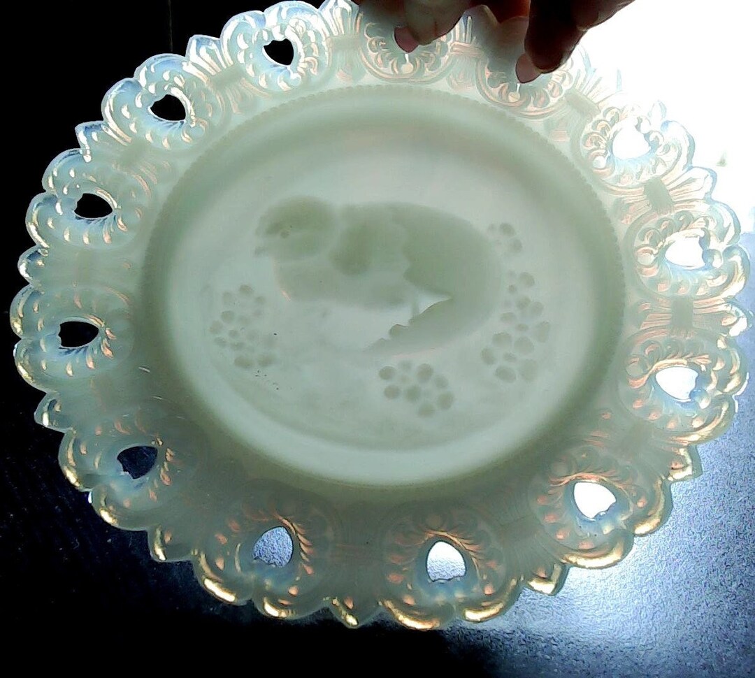 Hatching Chick Opaline Plate. Collectible Milk Glass. Vintage. - Etsy