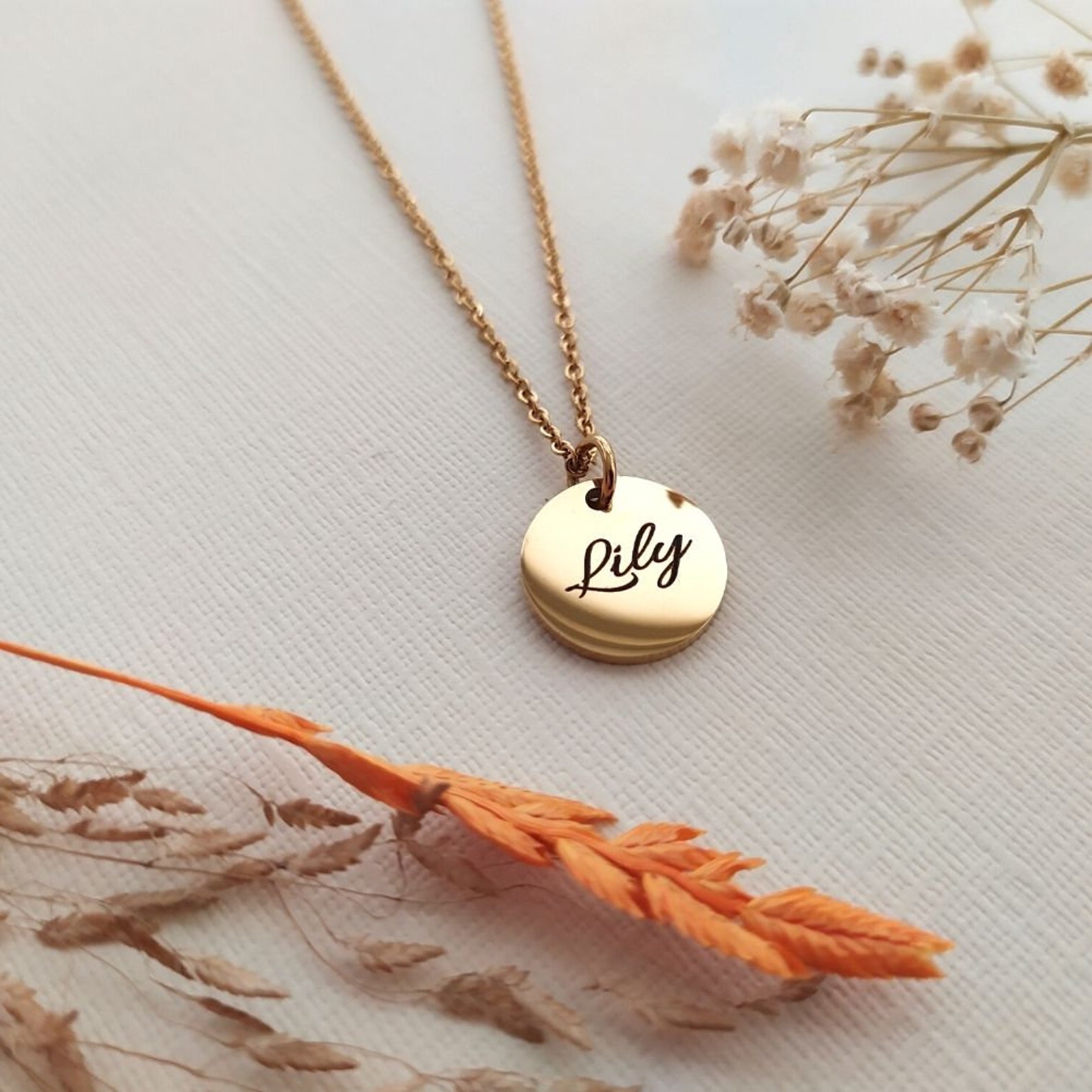 Poppy Disc Necklace - Etsy