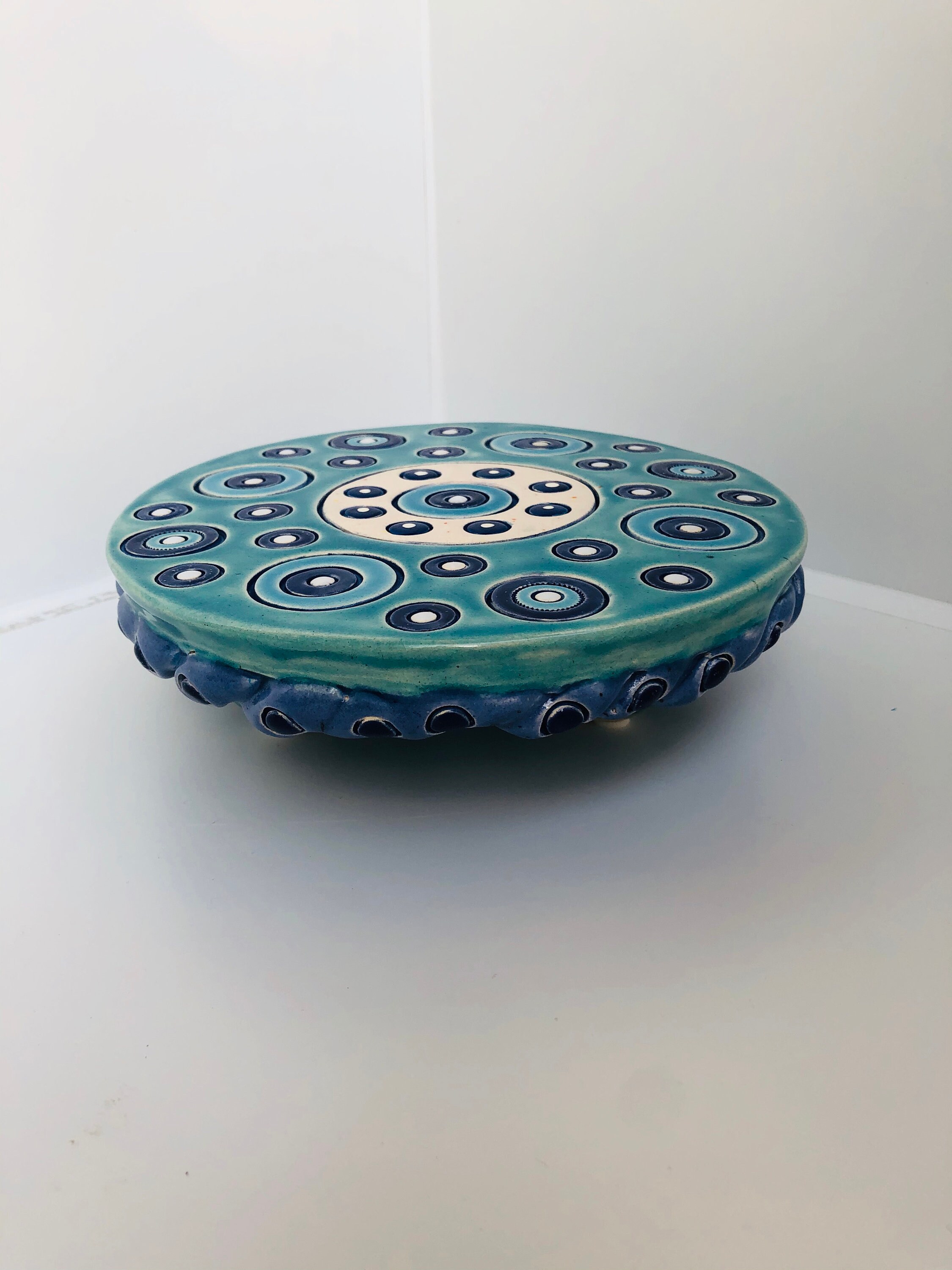 Handmade Ceramic Cake Stand / 3 Leg Rustic Cake Stand / Decorative Cake ...