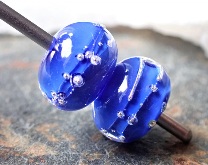 2 Pearls Lapis Blue Background With Pure Silver Threads, Coated With ...