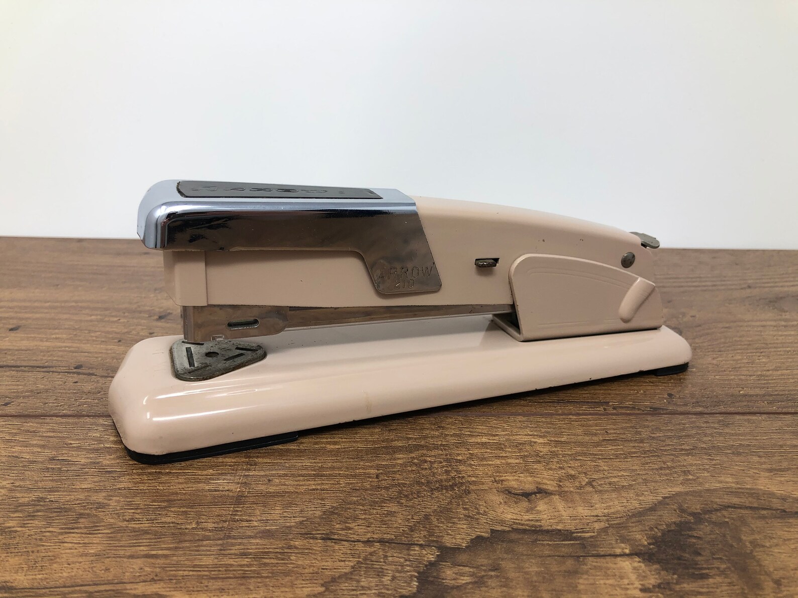 Vintage Arrow 210 Stapler Beige Color Mid Century Stapler - Etsy