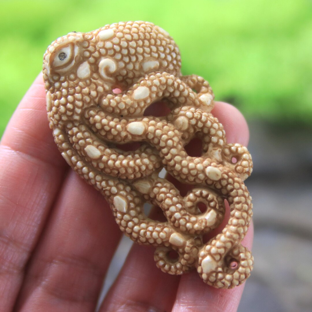 Antique Look Octopus Cabochon Hand Carved Bone Realistic Sculpture - Etsy
