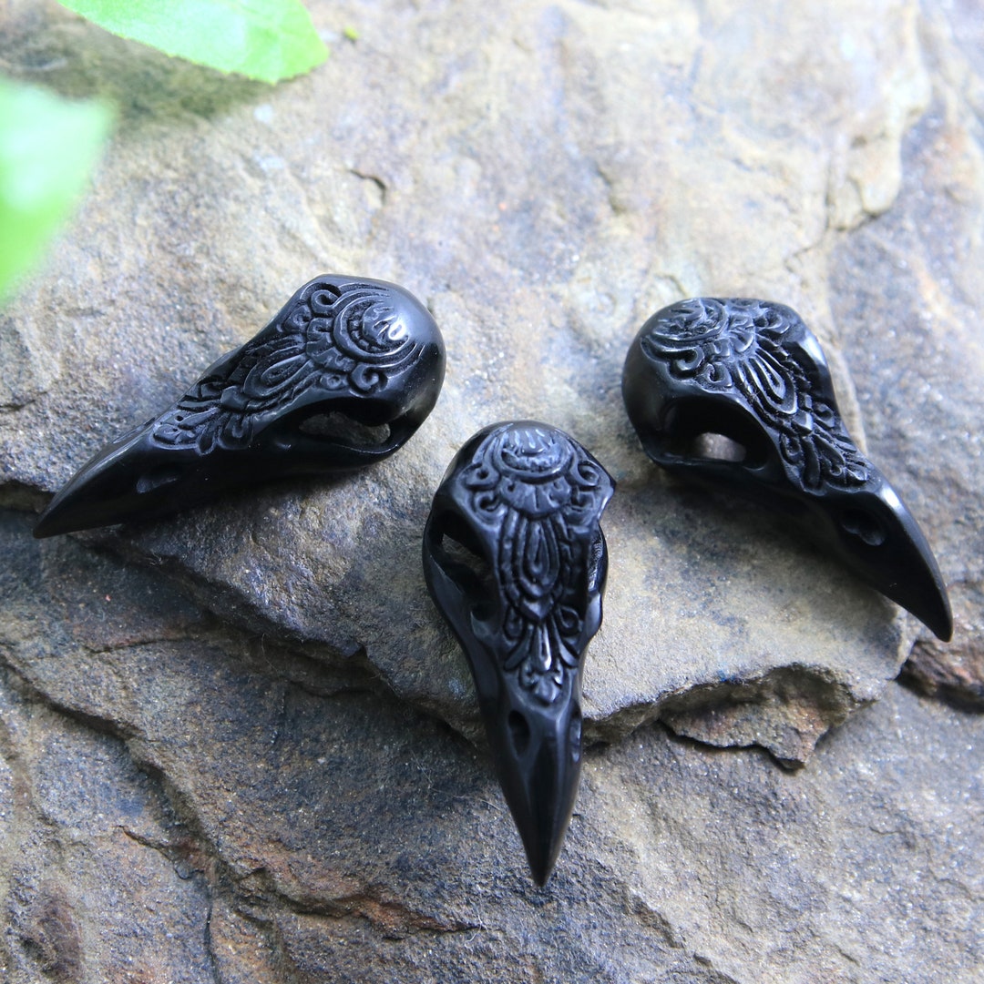 Black Raven Skull Hand Carved Bull Horn Bird Head Charm Gothic Jewelry ...