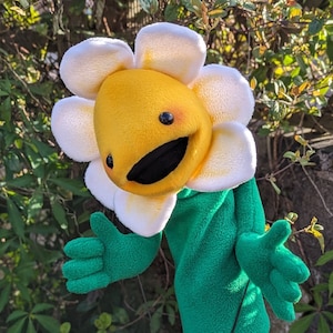 Lil’ Flora Daisy Hand and Rod Puppet - Etsy