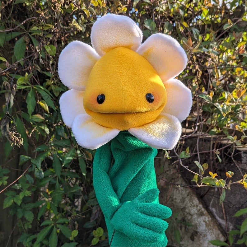 Lil’ Flora Daisy Hand and Rod Puppet - Etsy