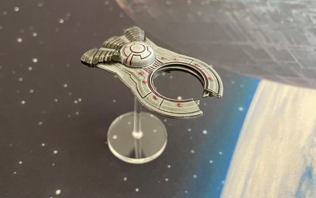 Aries-class Alien Transport | A Billion Suns | Polyversal - Etsy