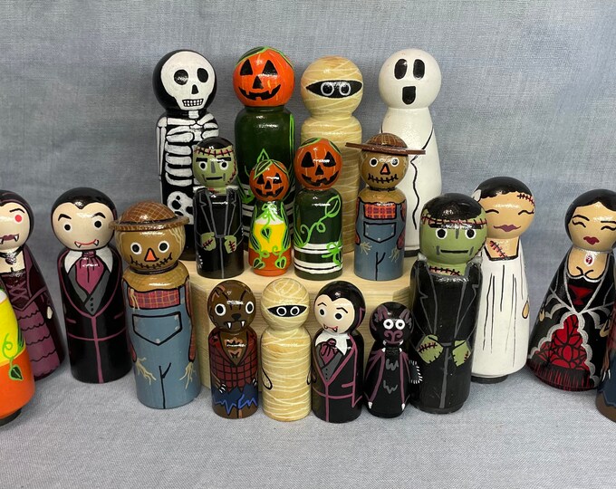 SPOOKY SET of Halloween Peg Dolls Classic Characters Shelf - Etsy