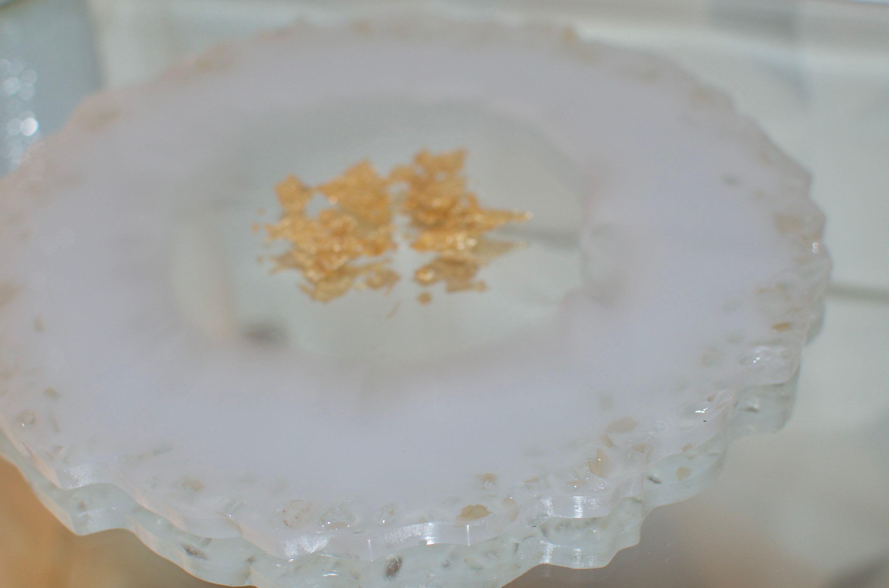 Gold Leaf Detailed Geode Decorative Perfume Tray/charcuterie Board ...