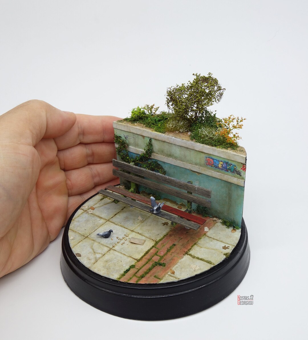Lucky Find Park Bench Diorama - Etsy