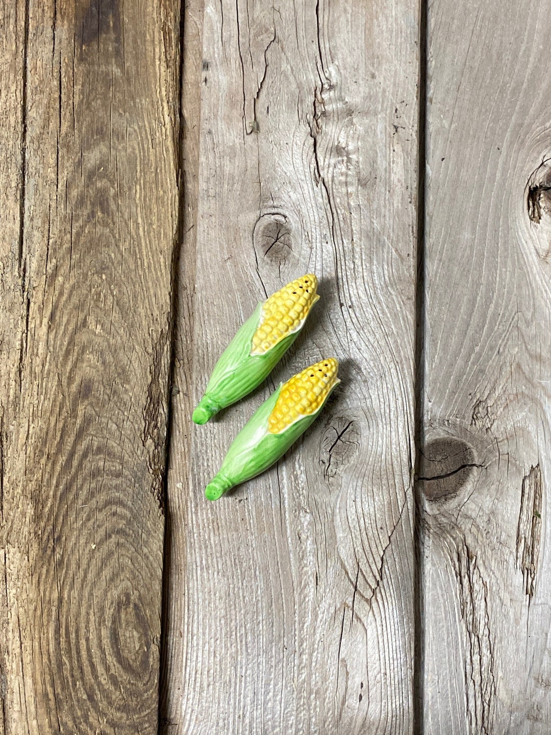 Corn Cob Shaker / Collectible Salt Shaker / Salt and Pepper Shaker ...