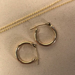 14K Solid Gold 14mm Hoops, Small Gold Hoops, Classic Gold Hoops - Etsy