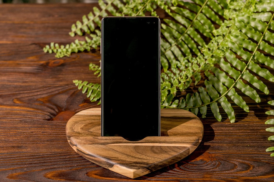 Personalized Heart Shaped Wood Phone Holder, Cute Wooden Phone Stand ...