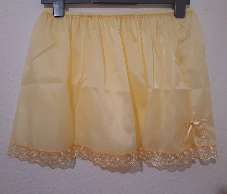 Handmade Yellow Nylon Half Slips UK Size 6-20 Floral Lace Trim Waist ...