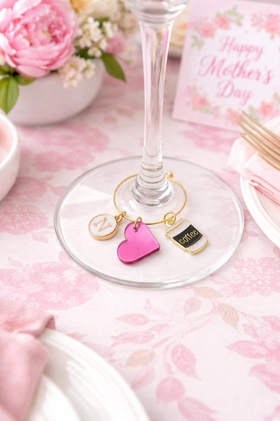 Personalized Initial Wine Glass Charms – Chic Heart Coffee Table Decor ...