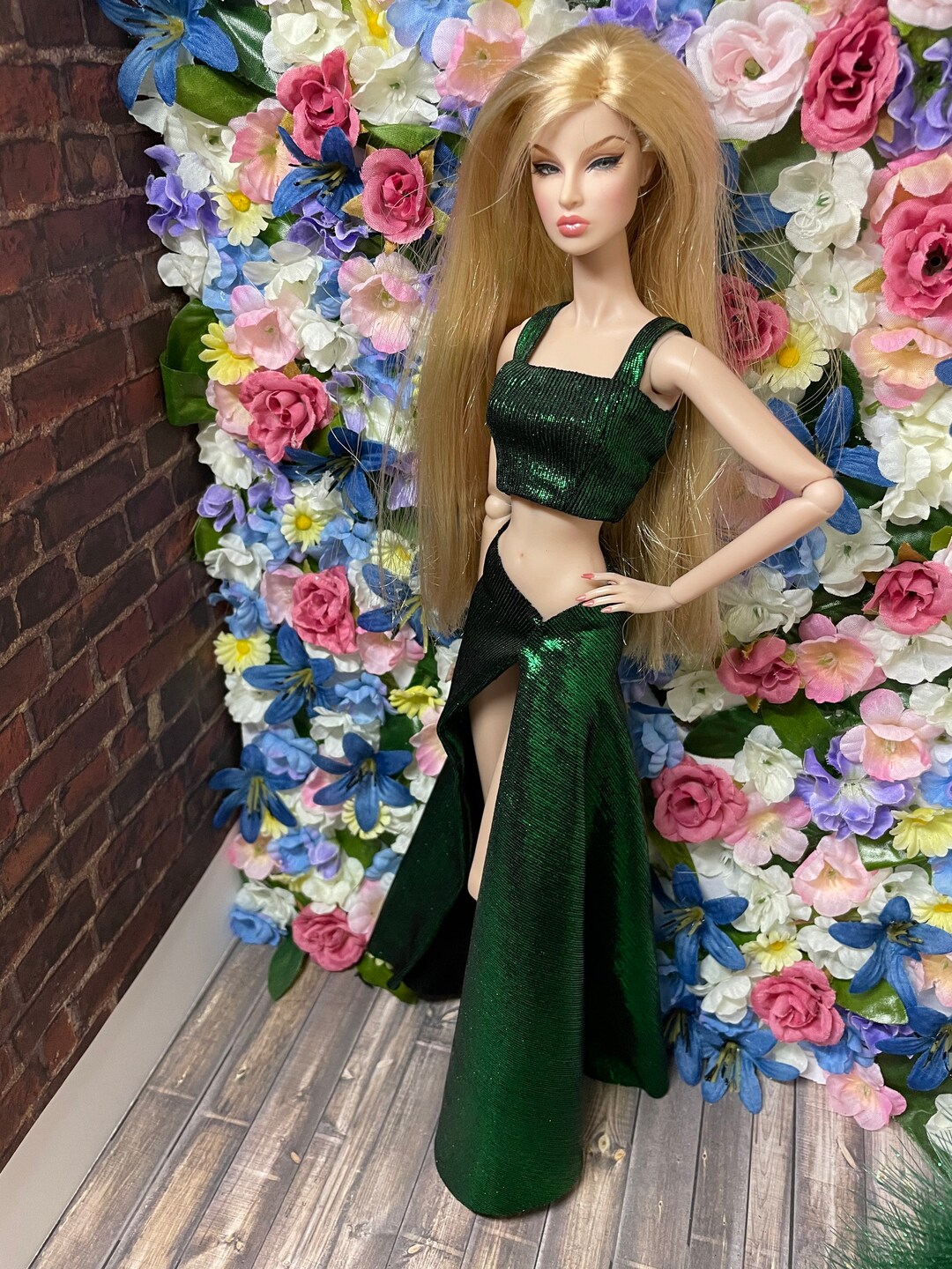 Fashion Royalty Doll Iridescent Green Top and Skirt | Doll I Clothes ...