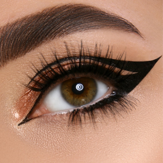 Easy Cat Eye Makeup