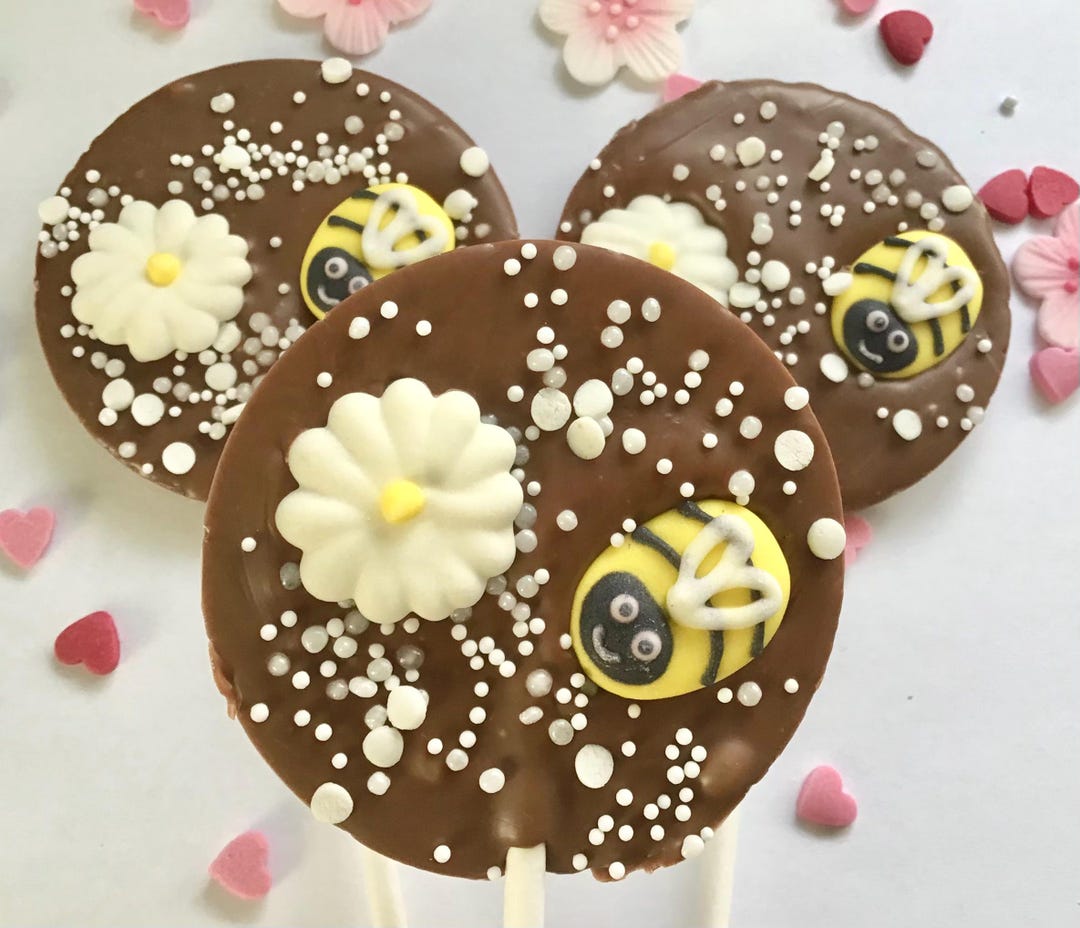 Buzzy Bee Chocolate Lollies - Etsy UK