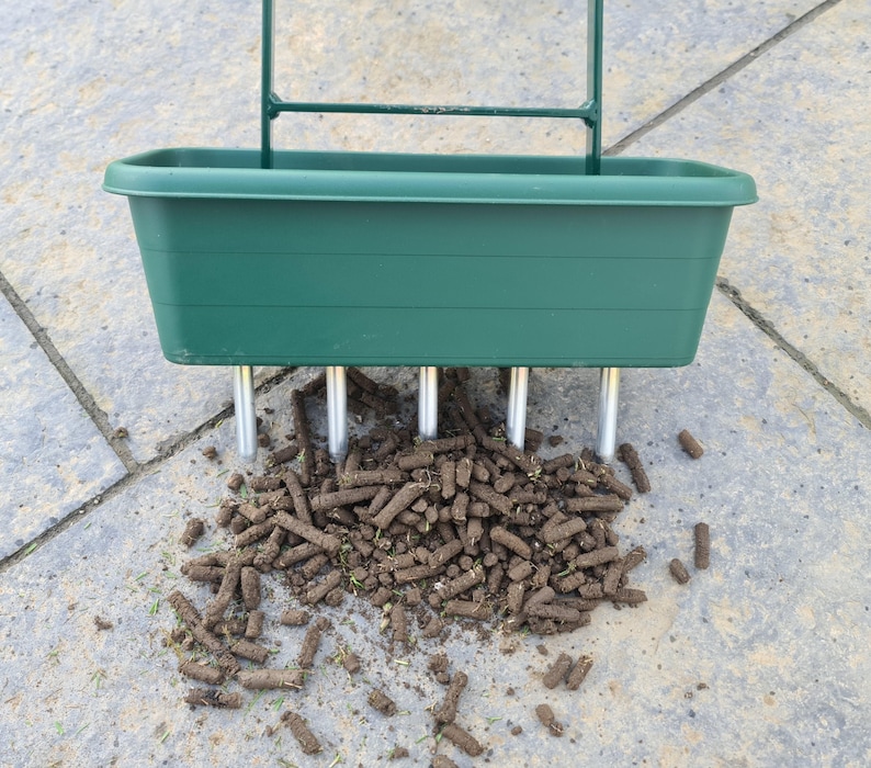 BMS Products Lawn and Turf Aerator Fork With Soil Corer Collector Steel ...