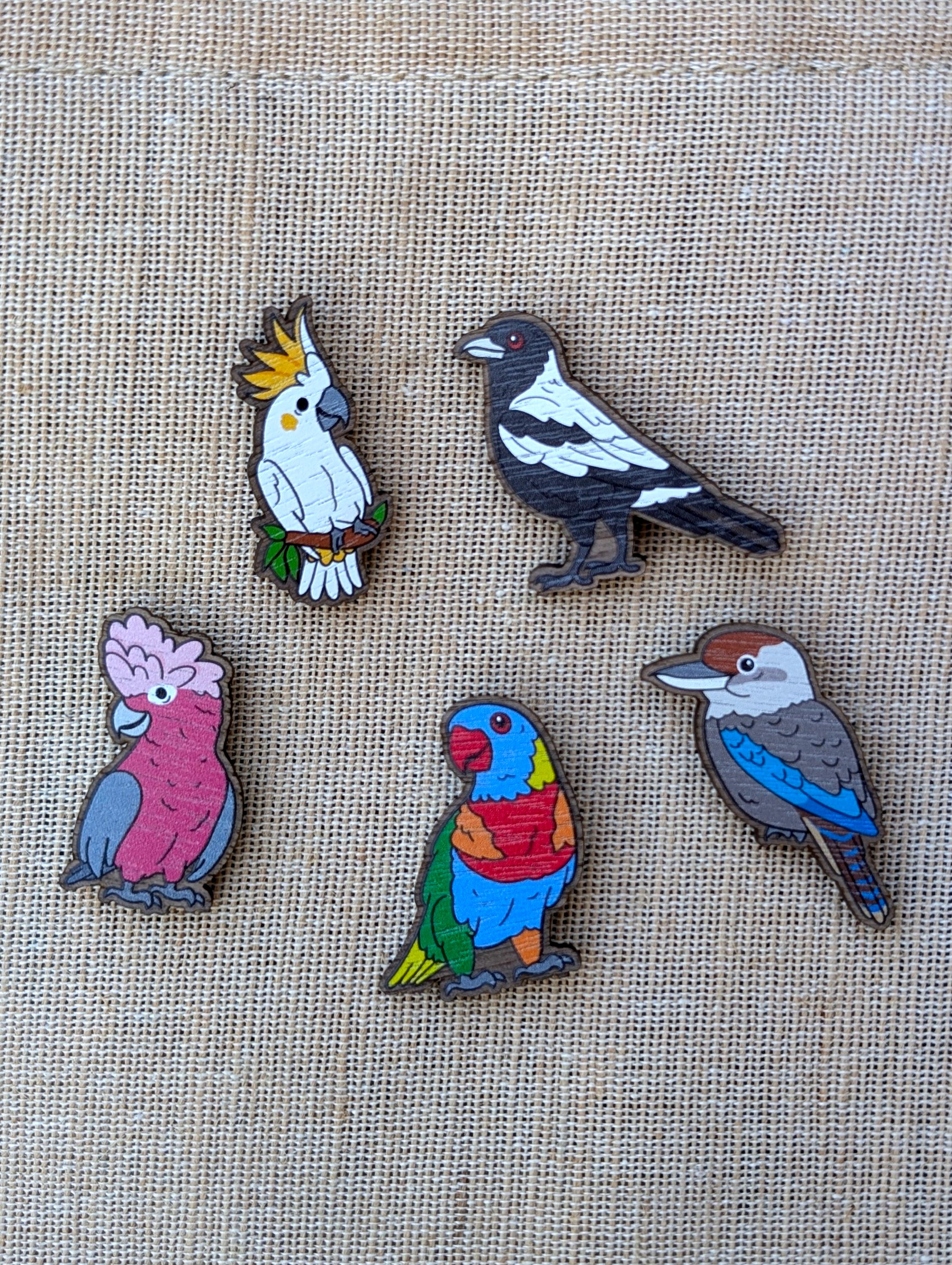 Magpie Wooden Eco-pin 4cm | Aussie Avians - Milo - Etsy