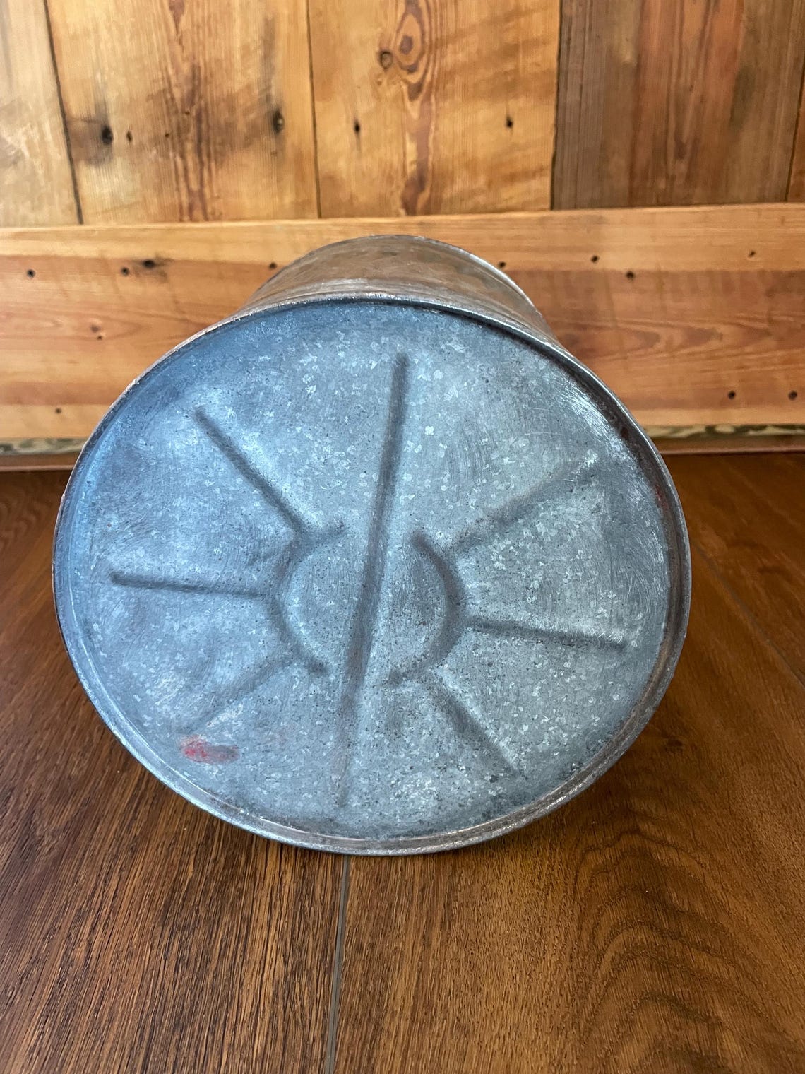 TEXACO Style Vintage Galvanized 2 Gallon Gas Can - REFINISHED - Etsy