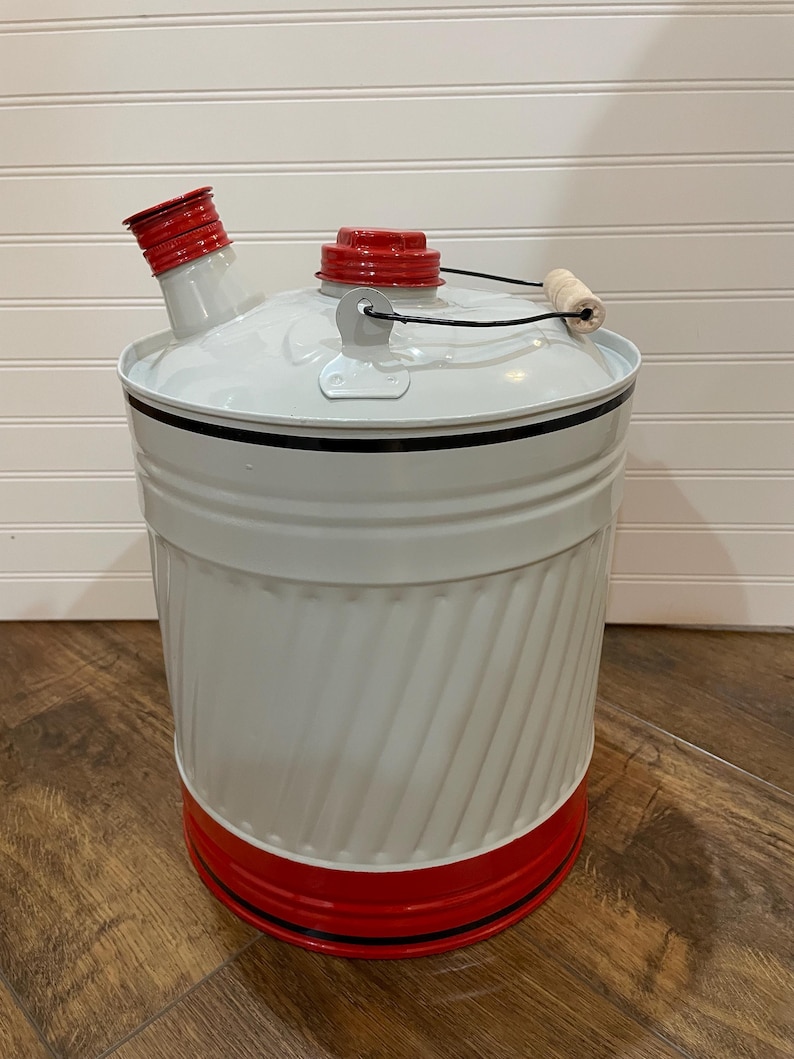 FORD Style Vintage 5 Gallon Gas Can - REFINISHED - Etsy