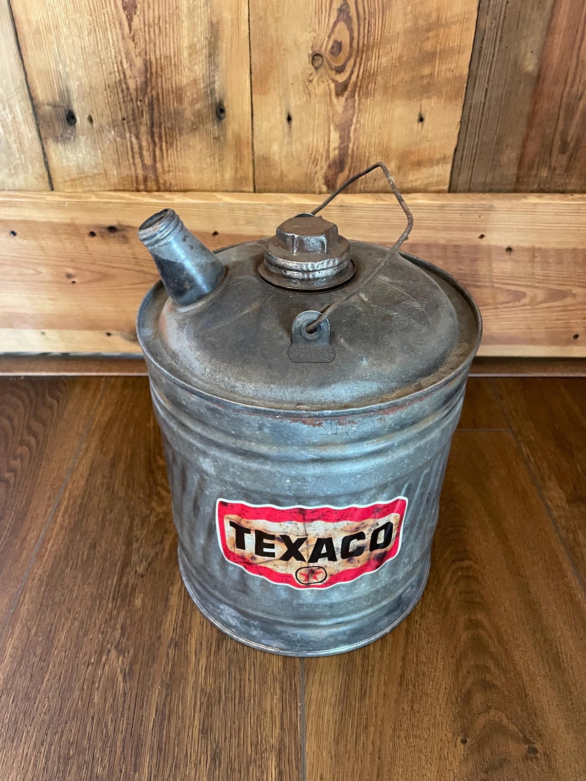 TEXACO Style Vintage Galvanized 2 Gallon Gas Can - REFINISHED - Etsy