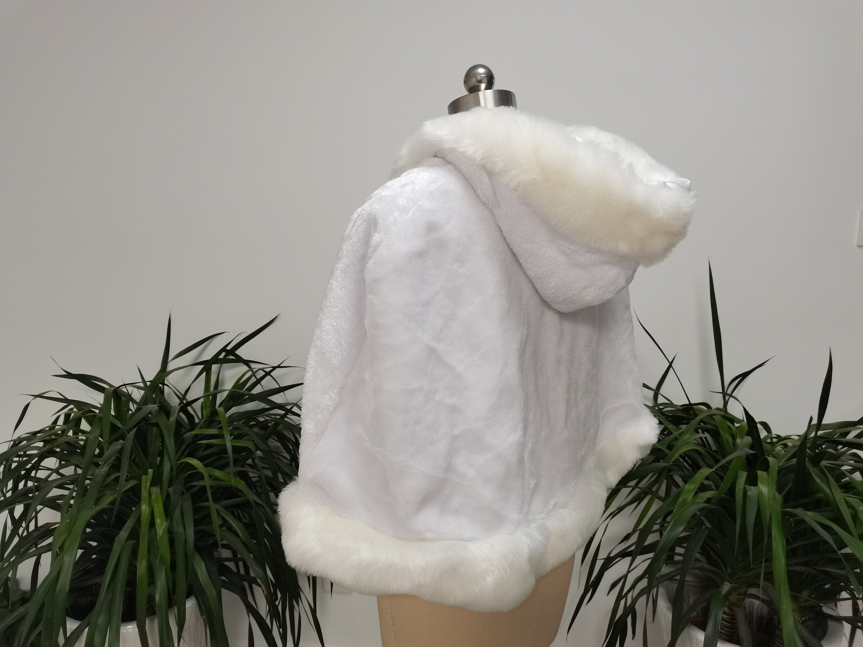 White Or Ivory Cloak Short Cloak Wedding Shawl Cloak Hooded | Etsy