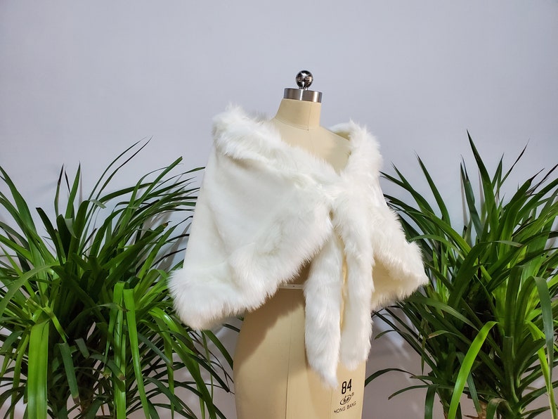 Winter White Ivory Faux Fur Bridal Shawl Warm Wrap Women - Etsy