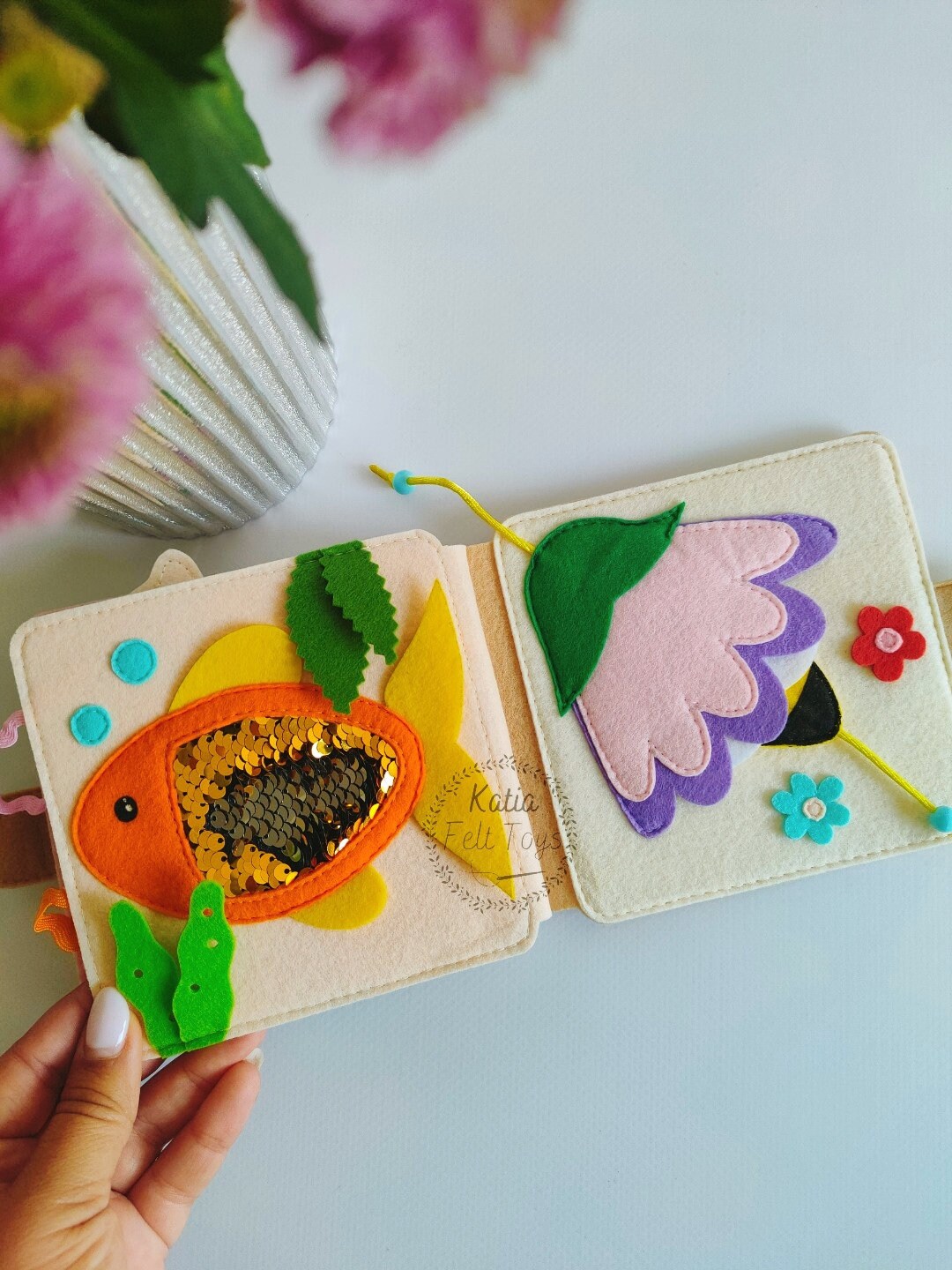 Felt Quiet Book cute Animals Clamshell Book for Kids That Helps to ...