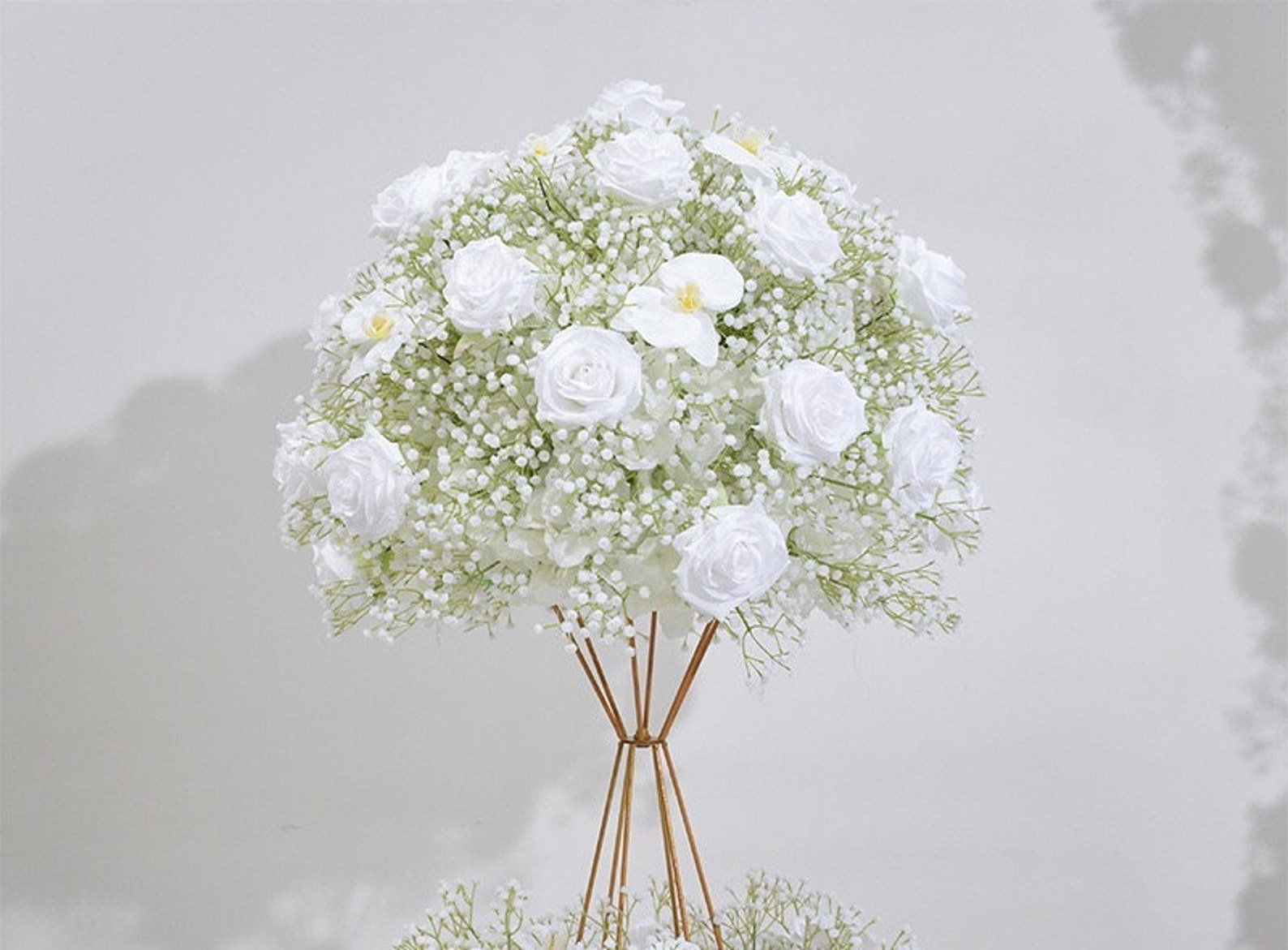 White Banquet Flower Ball Table Flower Centrepiece Silk Floral Ball ...