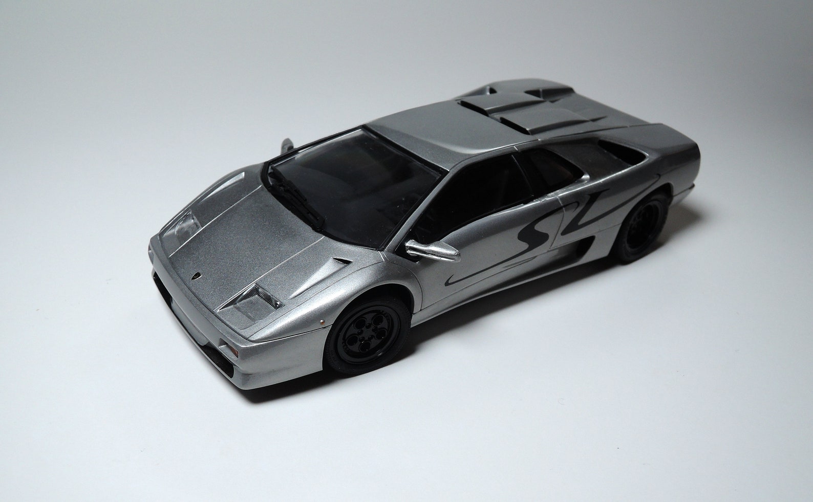 1/24 Scale Lamborghini Diablo SV - Handmade Model Kit Car Legendary V12 ...