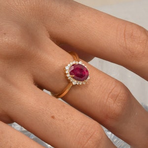 Vintage Ruby Engagement Ring/floral Diamond Ring/14k Solid Gold/oval Shape Ruby Ring/wedding ...
