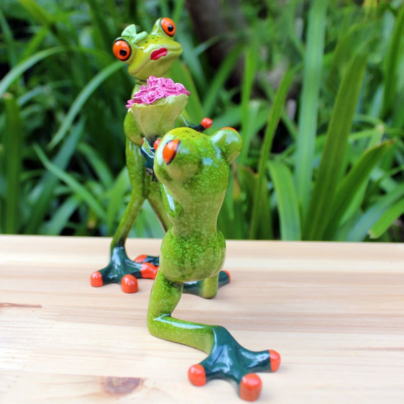 Miniature A Pair of Frogs Animal Statue Micro Landscape Decorations ...