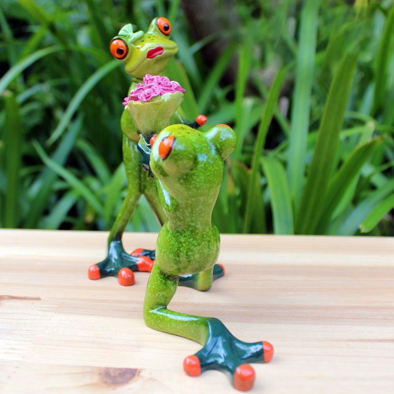Miniature A pair of frogs animal statue Micro landscape | Etsy