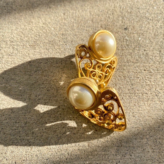 Vintage Stunning Unique Gold Carved Spade Shaped Stud… - Gem