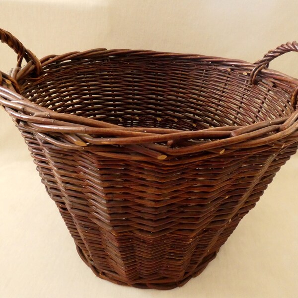 Large Vintage Baskets - Etsy