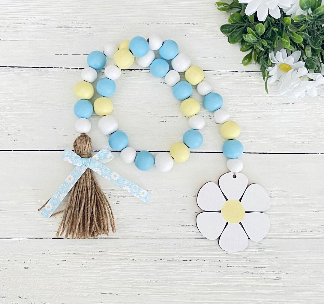 Farmhouse Spring Daisy Garland, Spring Wood Bead Garland, Spring Decor ...
