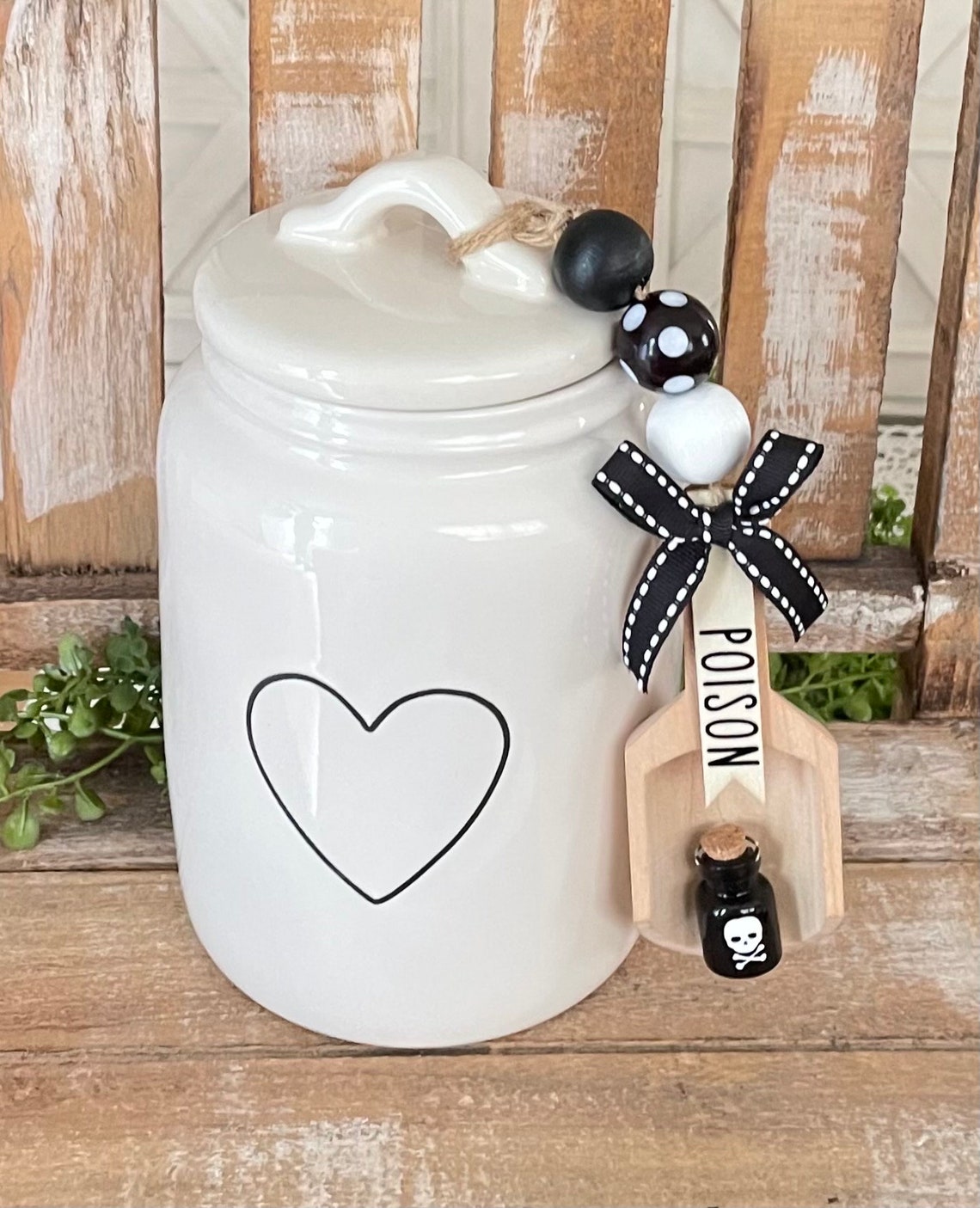 Halloween Poison Scoop Garland, Canister Scoop, Halloween Decor ...