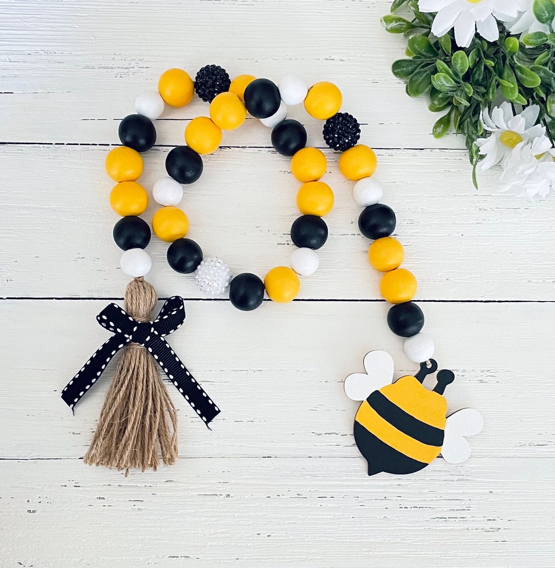 Farmhouse Bee Garland, Honey Bee Wood Bead Garland, Bee Decor, Tiered ...