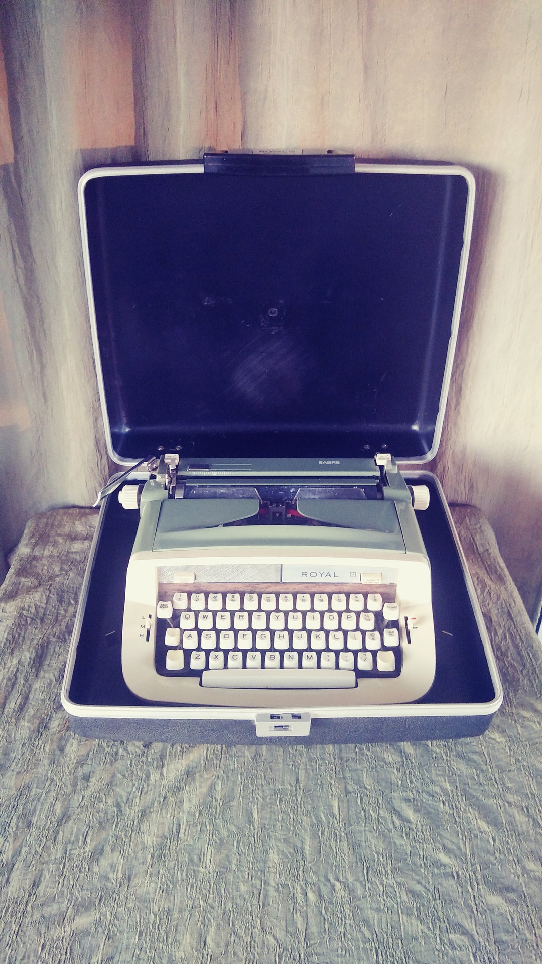 Vintage Royal Saber Manual Typewriter in Original Case. - Etsy