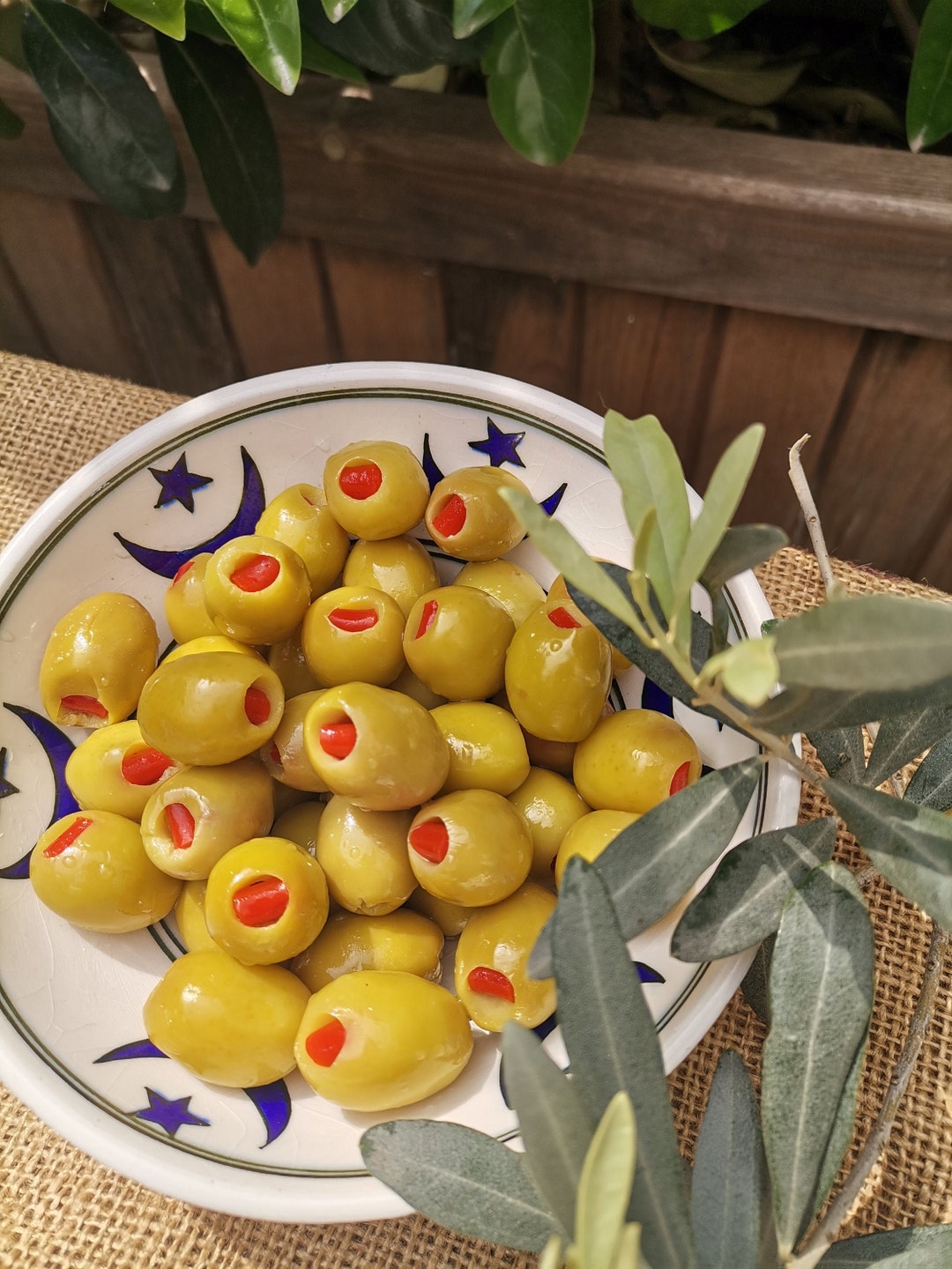 Organic Green Olives Stuffed With Red Pepper,green Olives With Peppery ...