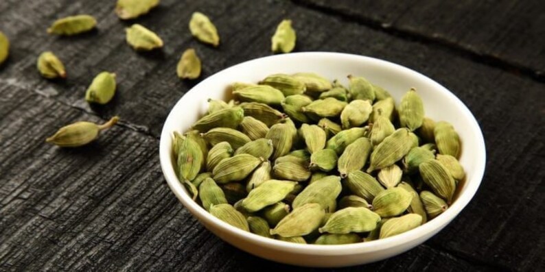 Organic Green Cardamom Pods: Aromatic Cooking Spice - Etsy