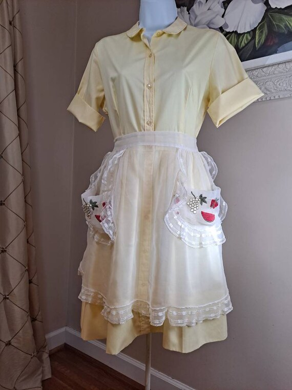 Frilly fruity fifties apron - Gem