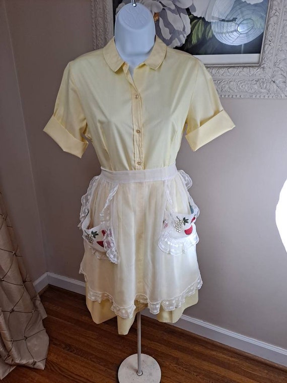 Frilly fruity fifties apron - Gem